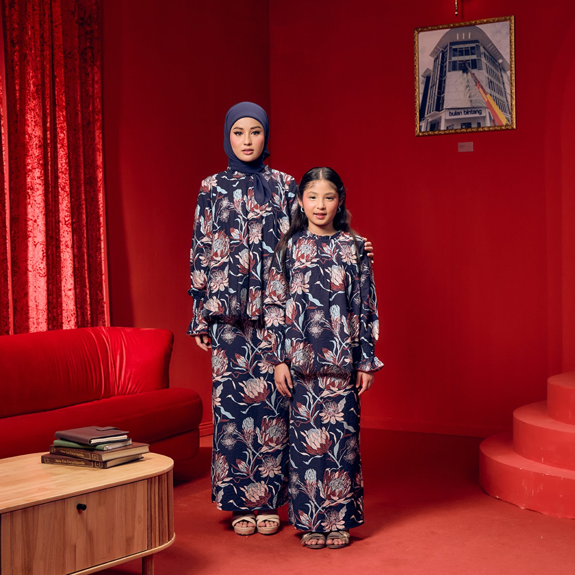 Trisya - Midnight Blue - Bulan Bintang Malaysia